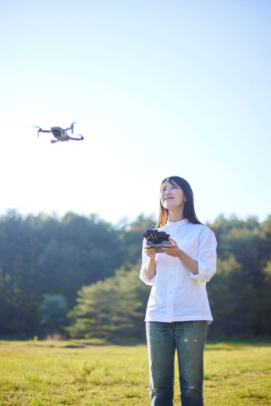 AeroStaff - ドローンパイロットが探せるサイト
